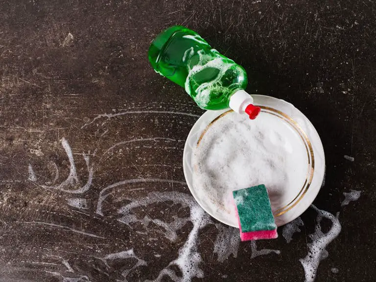 Homemade Rim and Tire Cleaner: How to Make By Yourself?